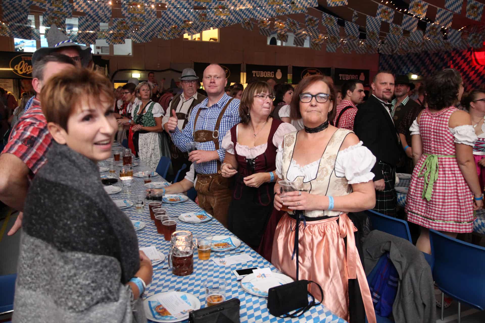 SE BILLEDERNE: Bierfest væltede Kværs | ugeavisen.dk