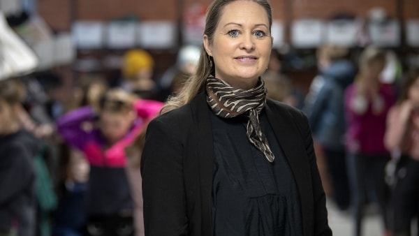 Lisbeth skifter chefpost på landsbyskole ud: Nu skal hun være leder på ...