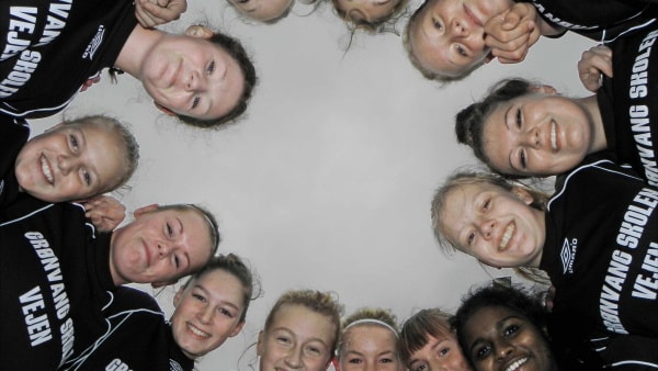 Grønvangs piger vinder igen i skolefodbold | jv.dk