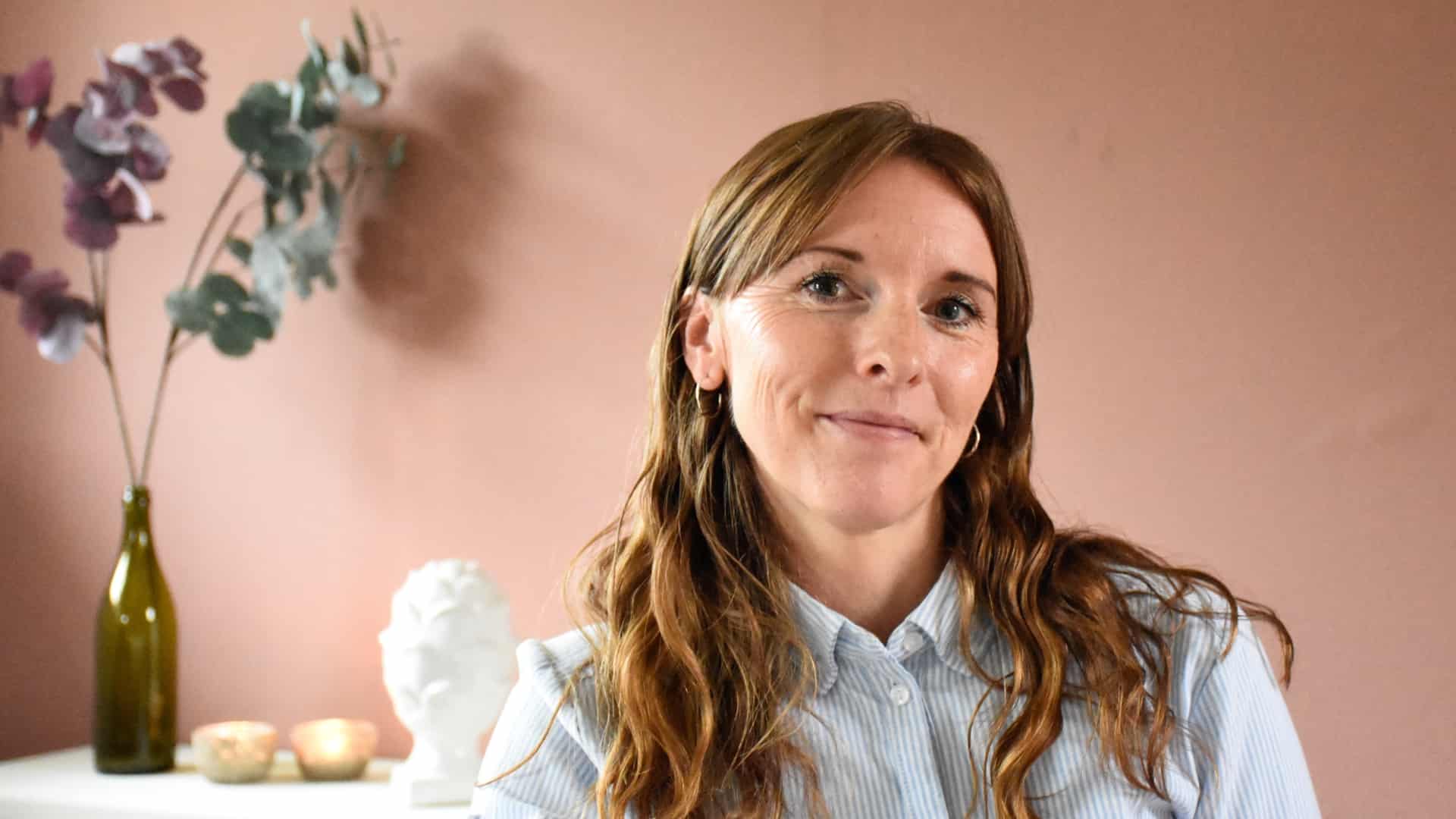 Kroppen føltes som en kampesten og tårerne trillede: Nu vil Anne hjælpe ...