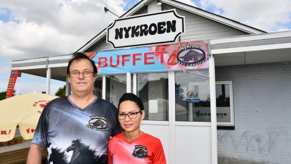 Kro genåbner med internationalt skær: Knut og Marilou sad på ...