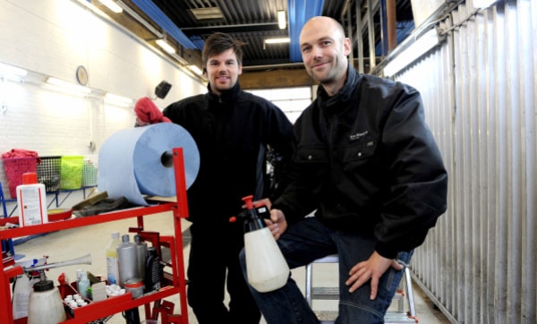 Bilplejecentre slår sig sammen | jv.dk