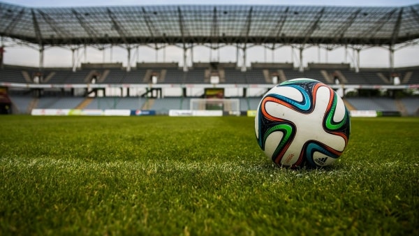 Fem gode grunde til at se fodbold live på stadion | stiften.dk