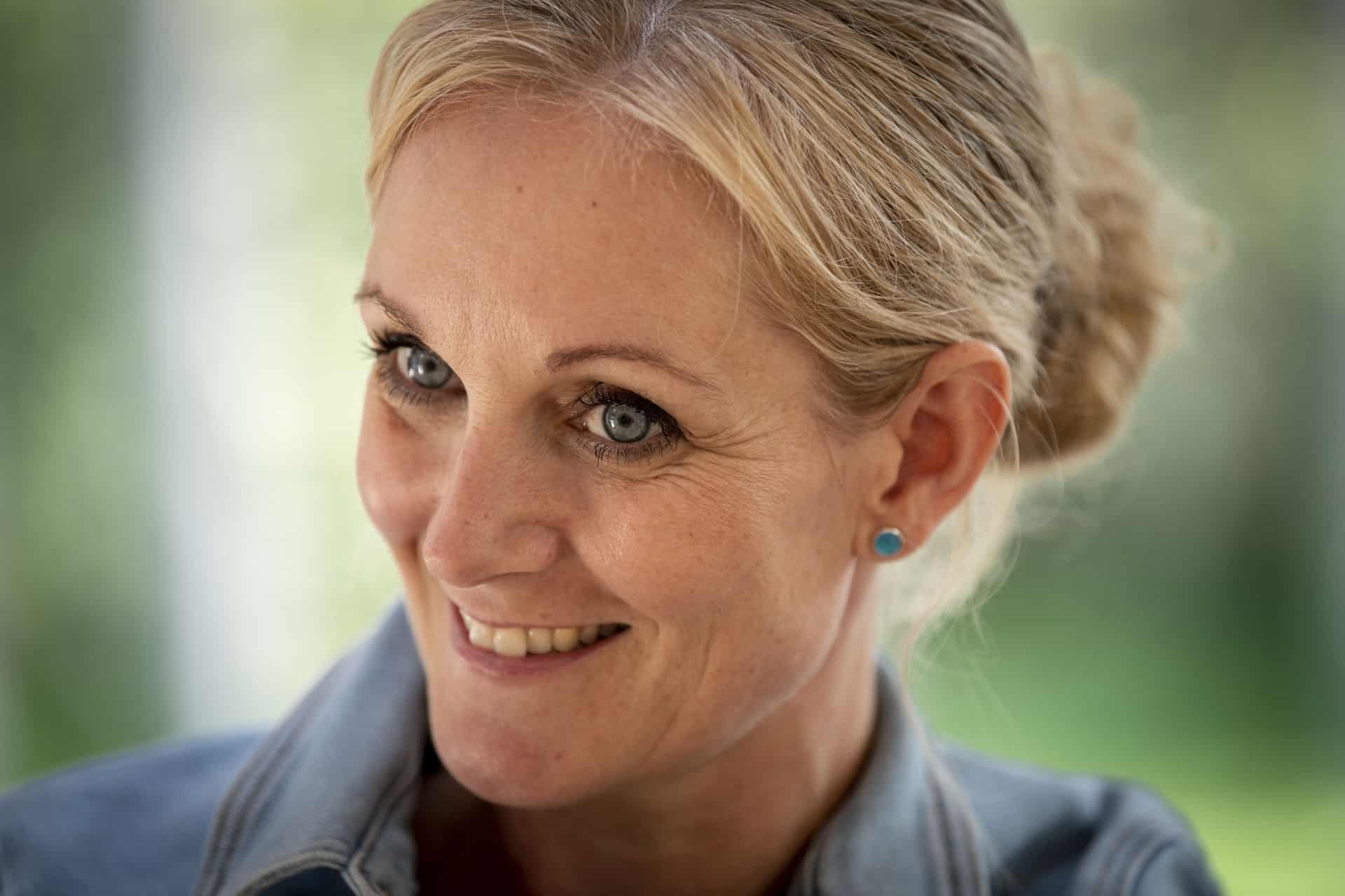 Pernille vandt en plads i novellesamling med sin historie om Olga ...