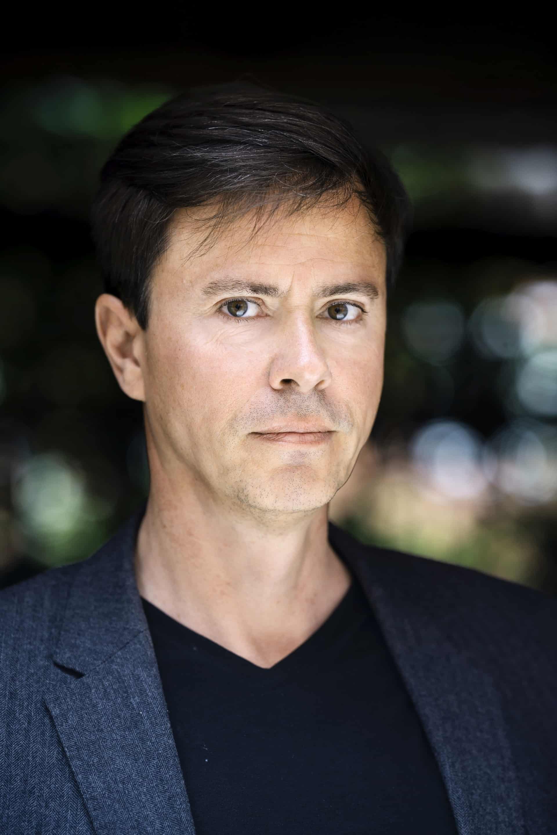 Forfatter Morten Brask: - Som at tage en bid af en chokoladekage og opdage, det er en hotdog ...