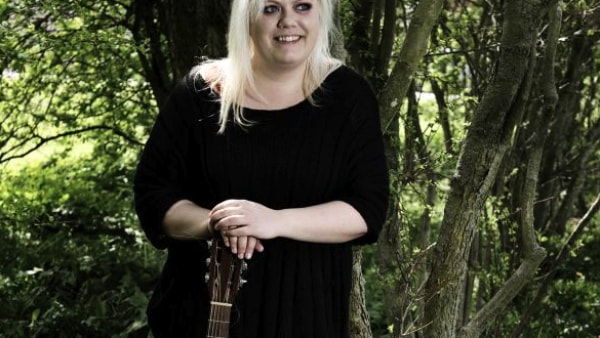 Ninna Andreasen - Esbjerg-sangerinden med barske banaliteter | ugeavisen.dk