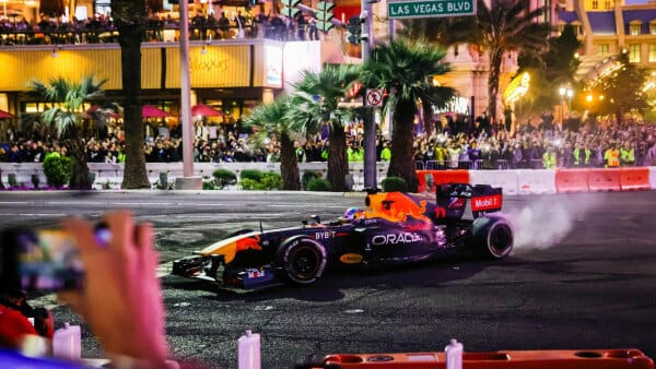 Ford og Red Bull slår sig sammen om ny Formel 1-motor | ugeavisen.dk