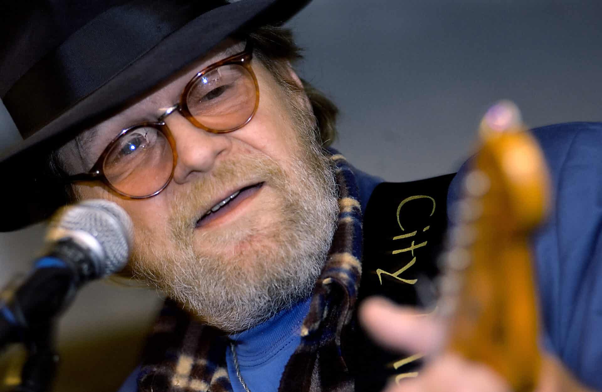 Sanger og guitarist Peter Thorup hyldes med koncert i Egtved ...