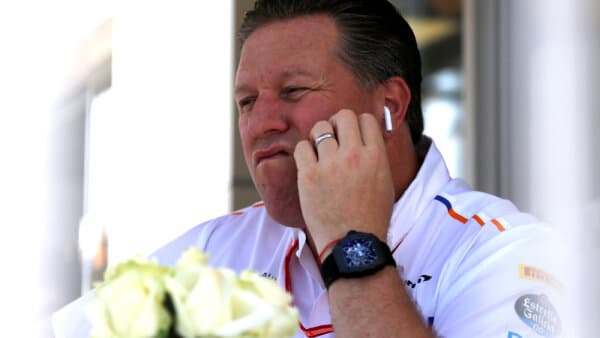 McLaren-chef advarer: Formel 1 skal ændre sig for at overleve ...