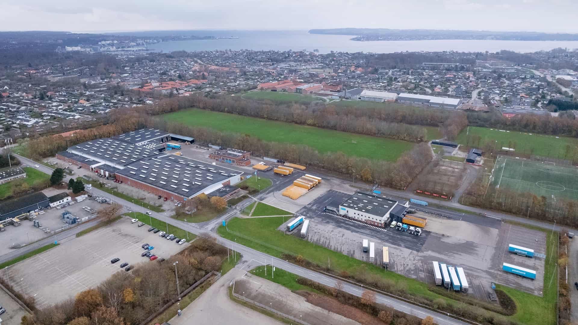 Tomme ejendomme for millioner skal fyldes op: Lokal mægler er på ...