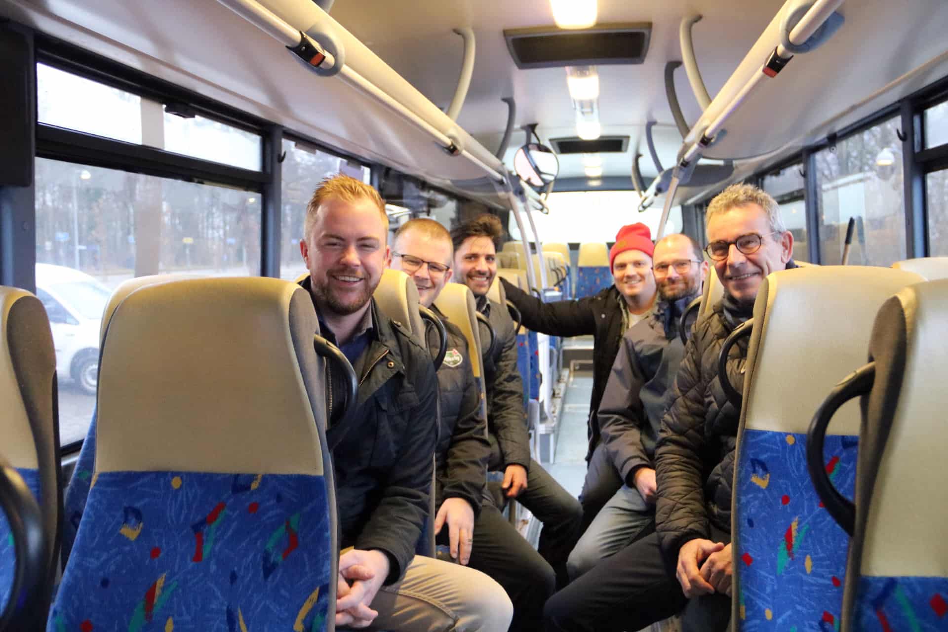 Gratis lift hjem til jul: Ribevirksomheder hjælper unge studerende fra ...