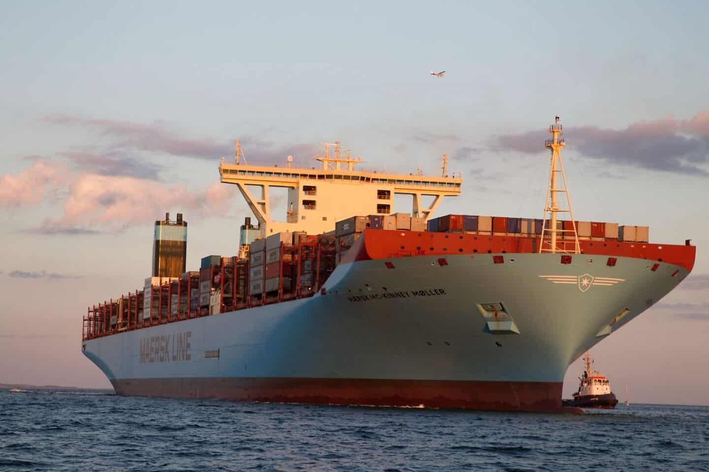 Se billederne: Verdens største containerskib i Aarhus | stiften.dk