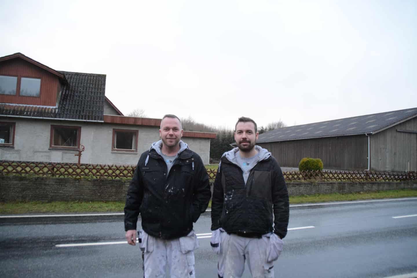 Kasper og Søren ville friske to forfaldne landsbyhuse op, som kunne ...