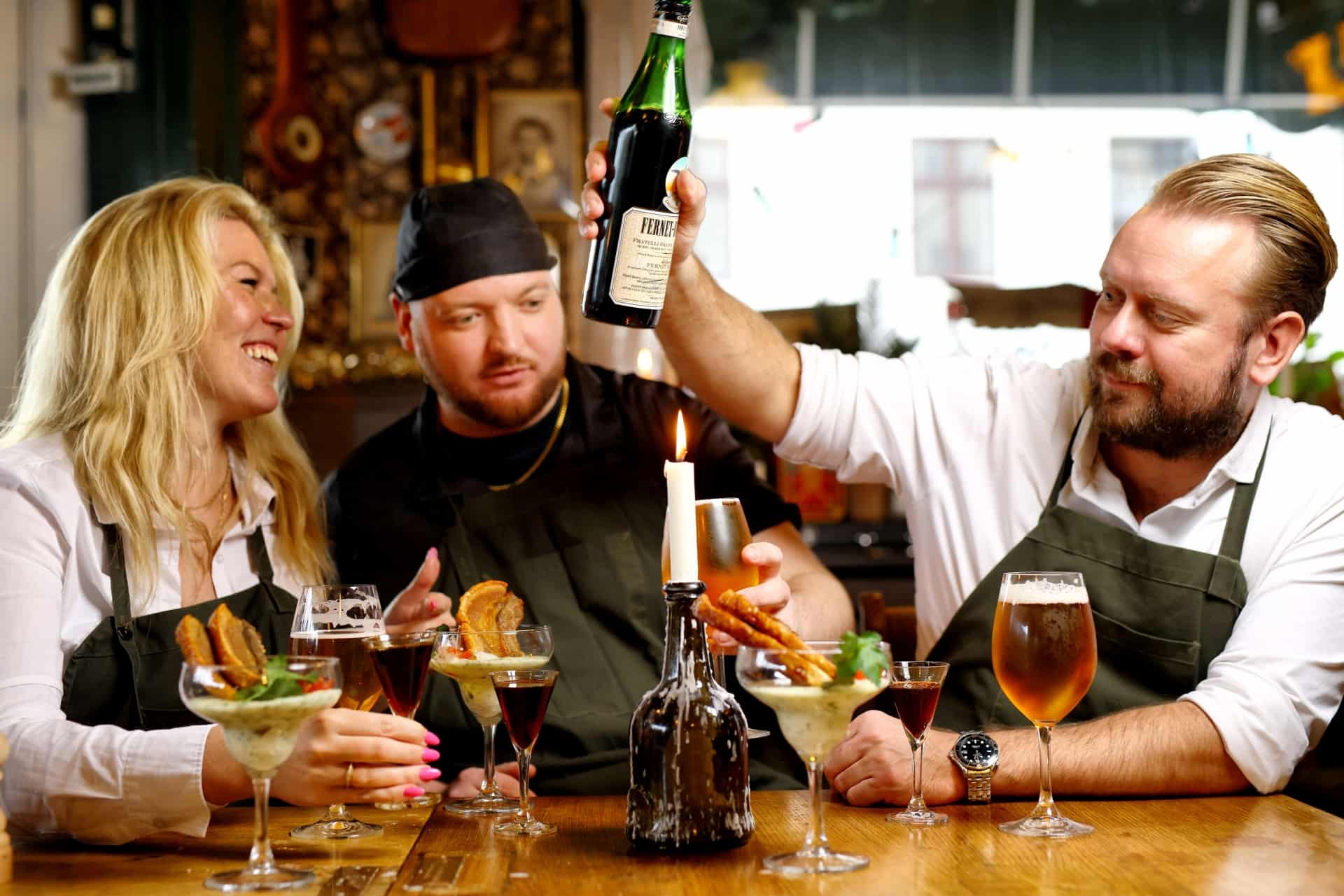 Kærlighed på menuen: Kro lokker singler med brændende kærlighed og fri ...