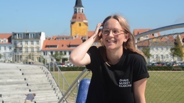 Josephine boltrer sig til lands og til vands | ugeavisen.dk