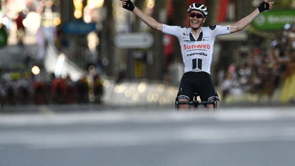 Dansk etapevinder er rundt på gulvet: Skete det virkelig ...