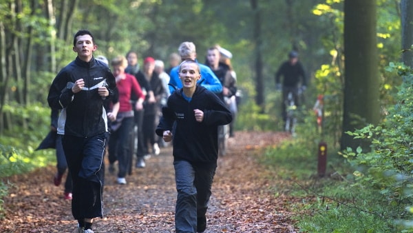 Nyt løb i visne blade | faa.dk