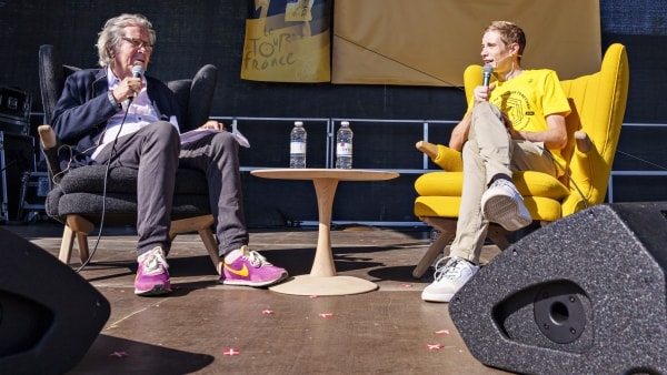 Konen vil bade ved Amalfikysten, mens manden hellere vil se Tour de ...