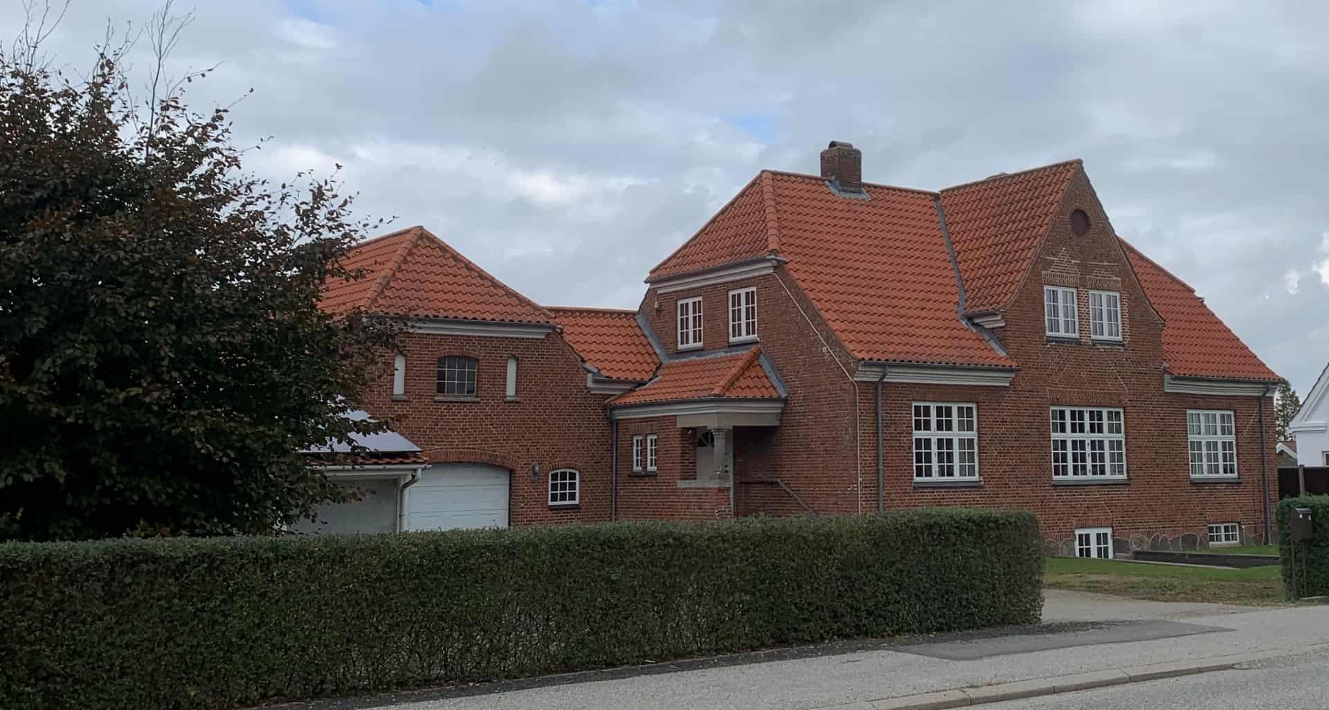 Før og nu: Dyrlægeboligen i Kværndrup | ugeavisen.dk