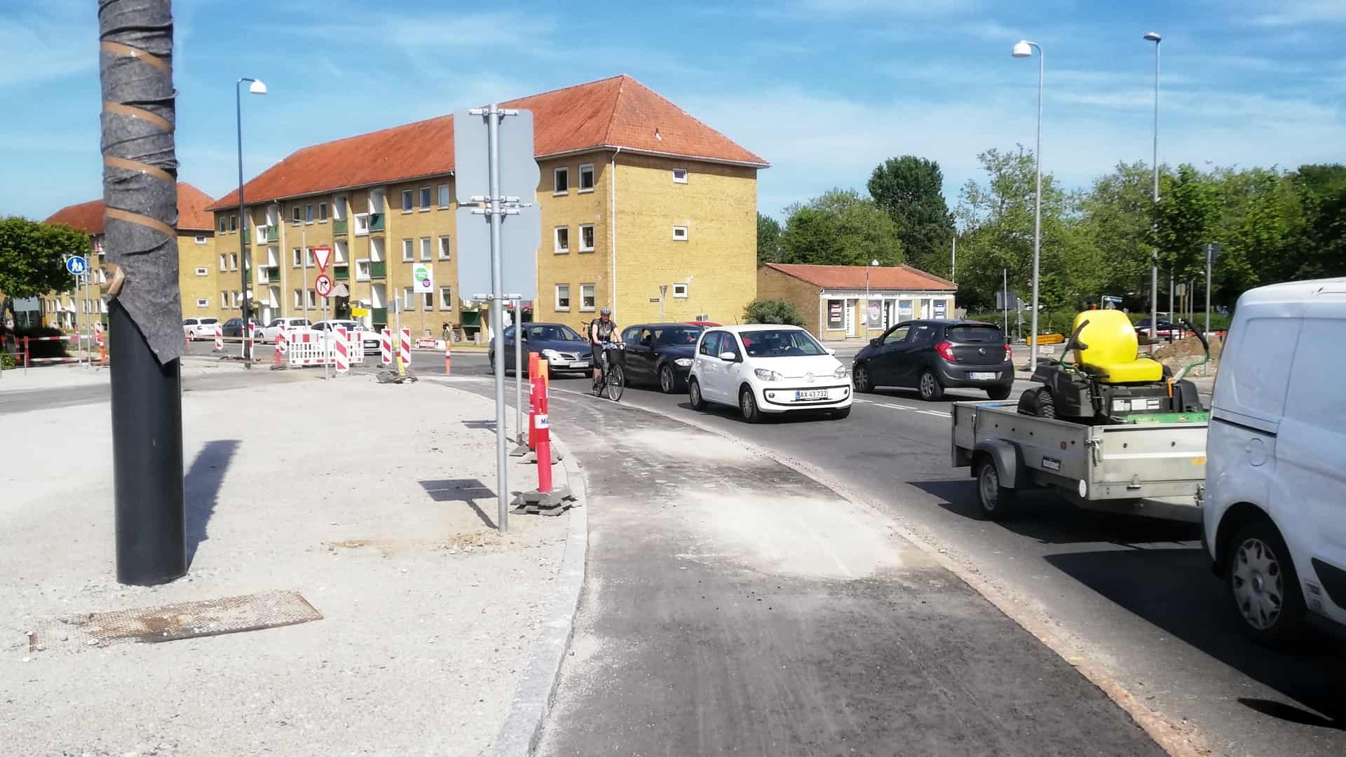 Hurtig ekspedition: Så blev skiltene fjernet fra cykelstien | ugeavisen.dk