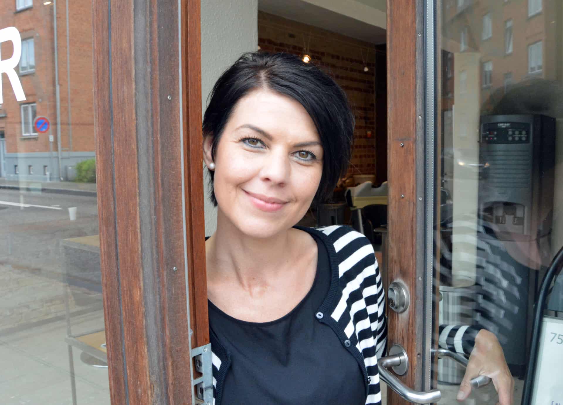 Hvis det er "sten, saks eller papir" - så vælger Helle saksen ...