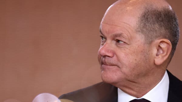 Olaf Scholz skal balancere både sikkerhed og handel på besøg i Kina ...