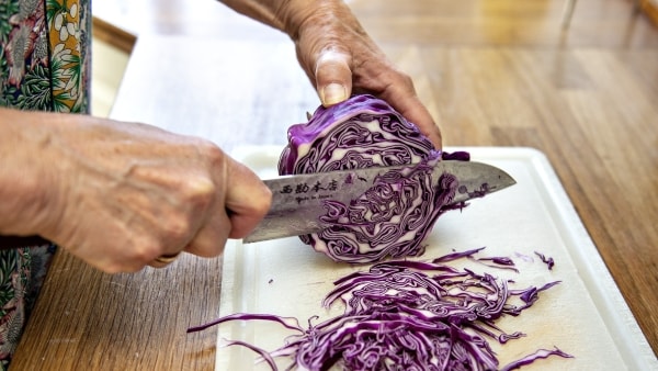 Hold fast i de gode vaner: Derfor skal du selv lave mad | jv.dk