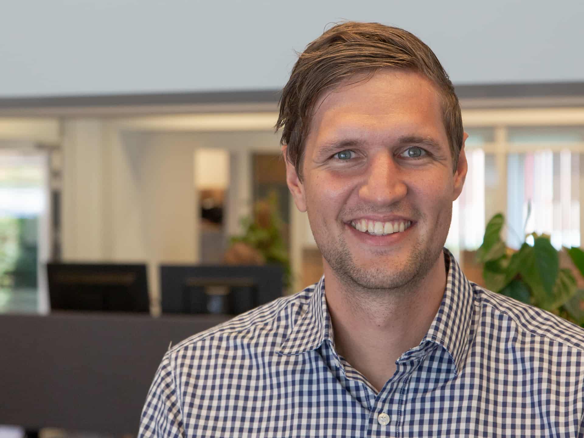 Fra håndbold til sparekasse: Eggert bliver pensionsrådgiver | ugeavisen.dk