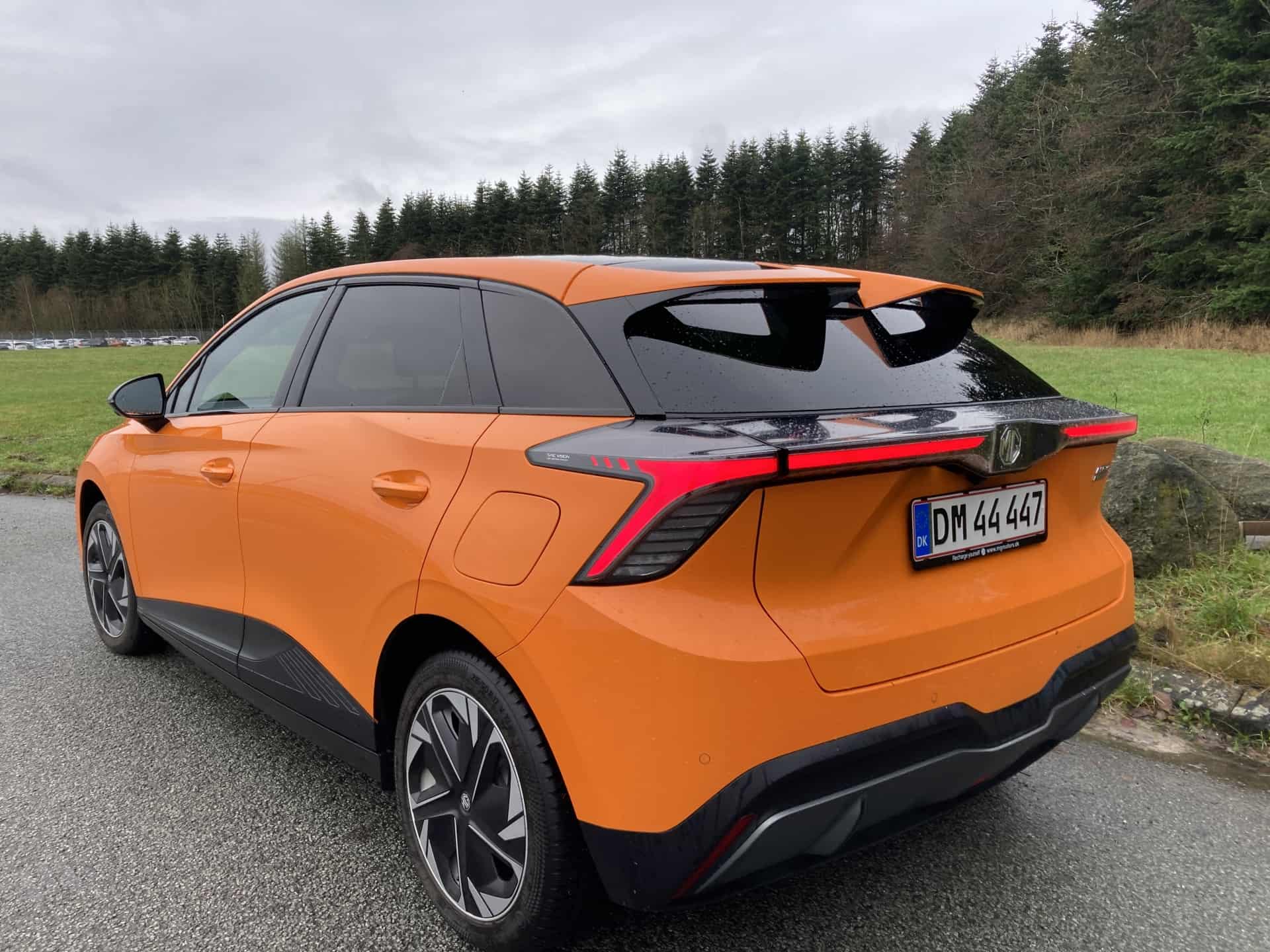 Kør "orange" med MG - Der er sparet lidt for meget på den første elbil ...