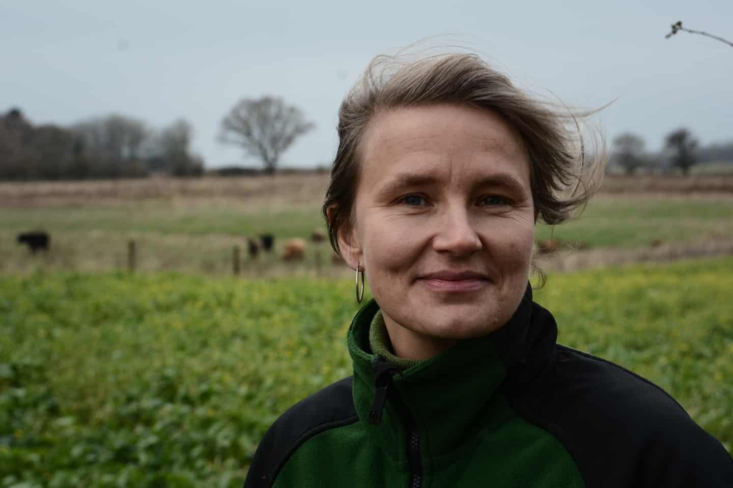 Skovsgaard slås med forbindelsen på kontoret: - Vi må ud til flagstangen for at tale i telefon ...