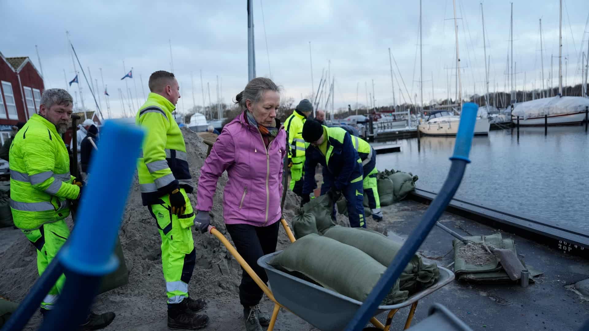 Stormen Pia truer julefreden: Sådan forbereder Vejle sig | jv.dk