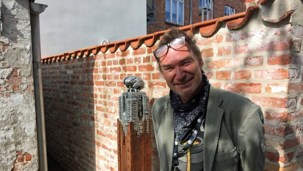 Ny kunst i Varde: Leg med lys og en advarsel om teknik-overflod | jv.dk Ny kunst i Varde: Leg med lys og en advarsel om teknik-overflod | jv.dk
