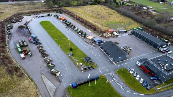 Nye genbrugspladser bliver dyrere end ventet: Lokal affaldsplads kan ...