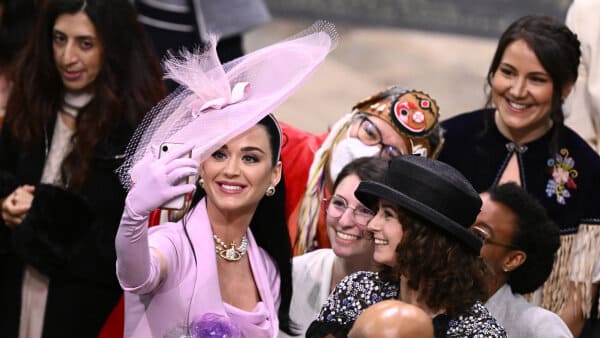 FAKTA: De spiller ved kroningskoncerten - og de har sagt nej | ugeavisen.dk