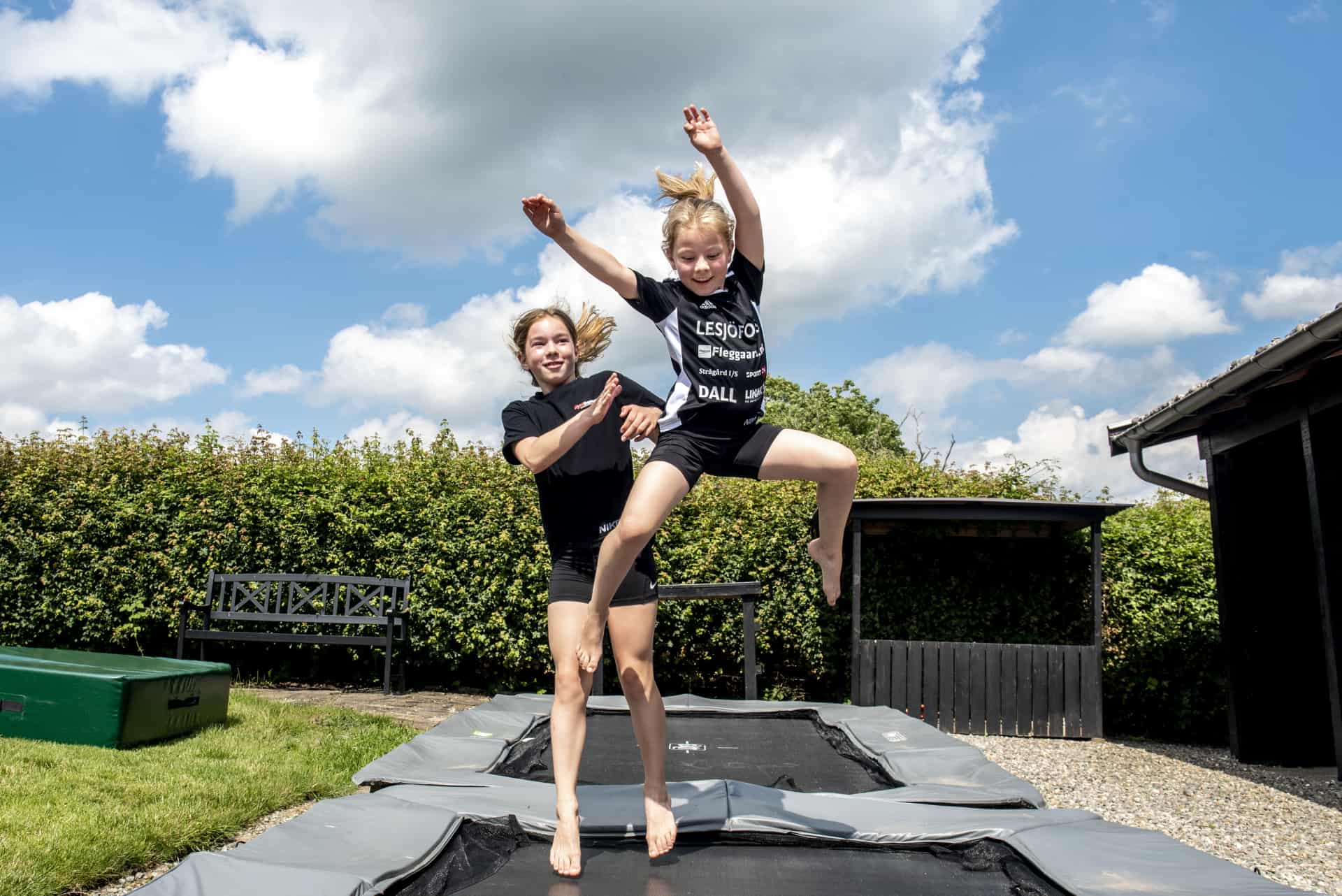 Stor oplevelse i vente: 12-årige Dicte-Marie springer sig til VM i ...