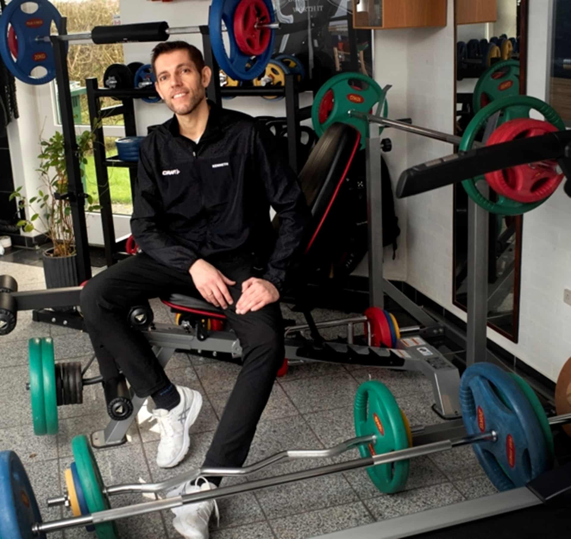 Han er kendt fra "Politijagten": Nu siger han farvel til formandspost ...