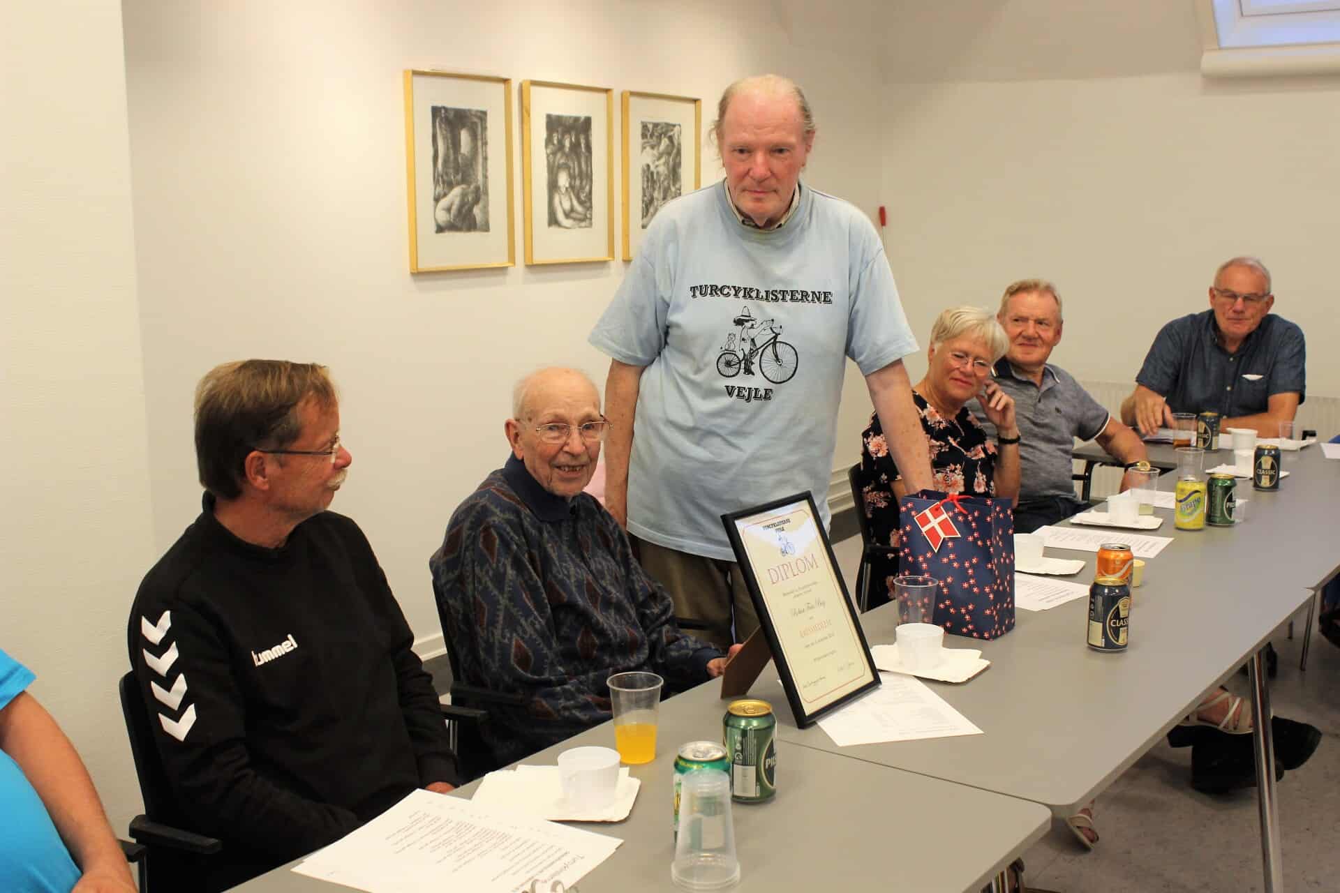 Snart 100 år og ærescyklist | ugeavisen.dk