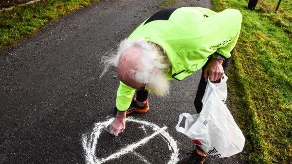 Mød den mystiske mand med melet | ugeavisen.dk