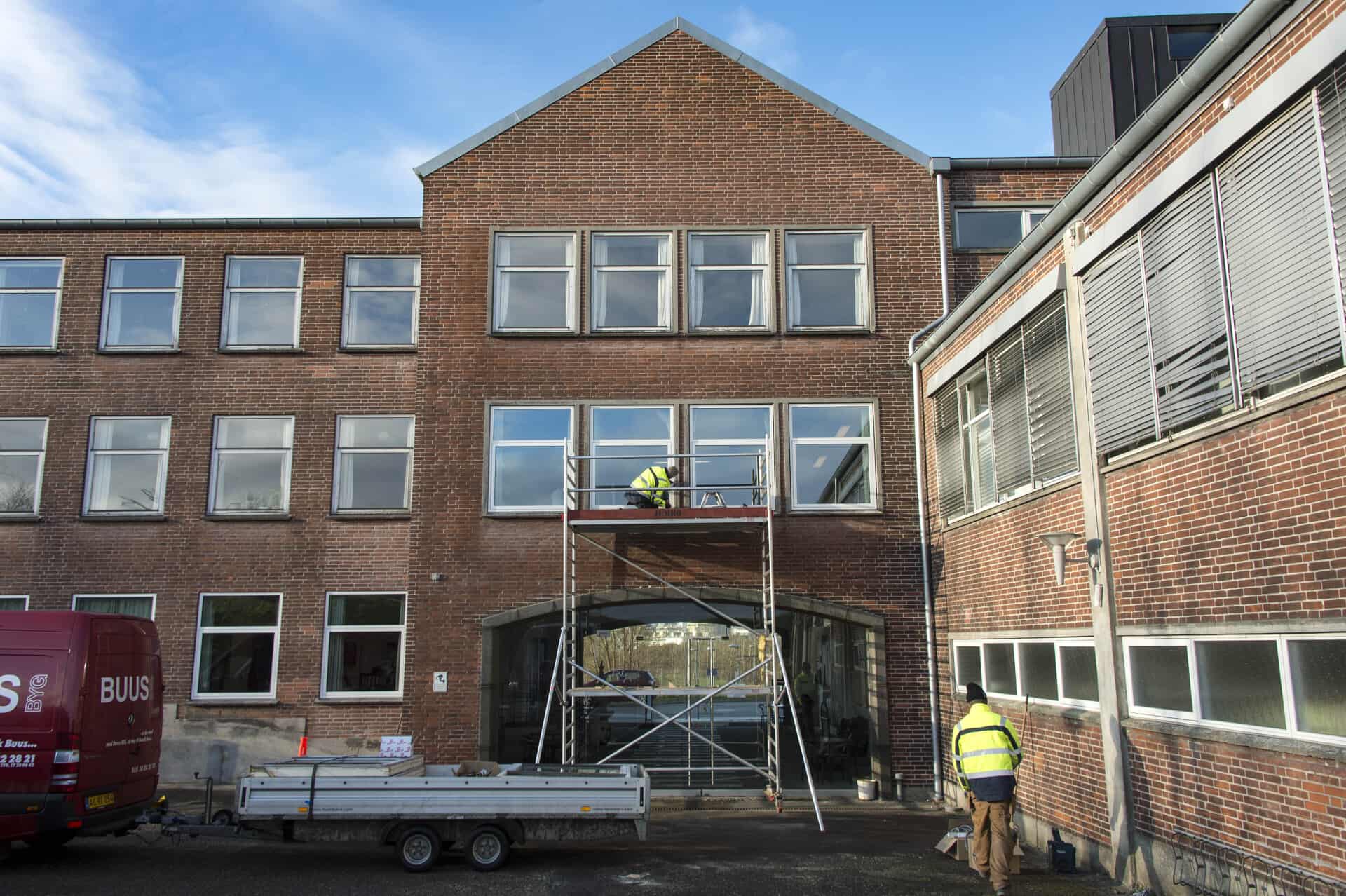 105 vinduer skiftes på Den Kreative Skole og Musicalakademiet ...