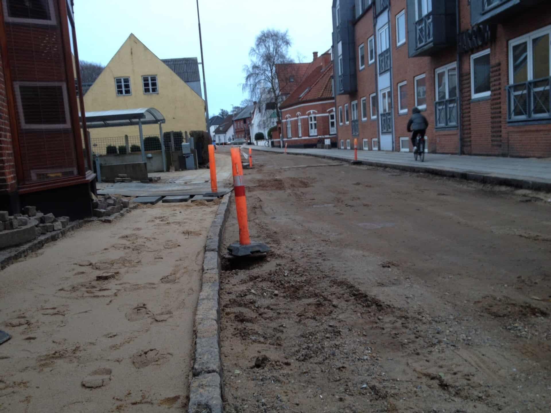 Derfor er Østergade forvandlet til en grusvej | ugeavisen.dk