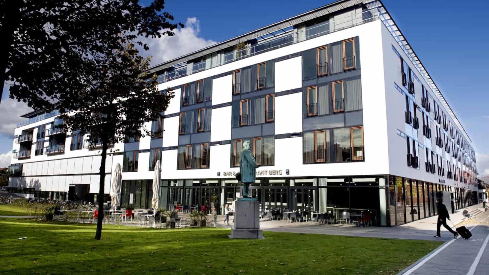 First Hotel får nye ejere og navn | ugeavisen.dk