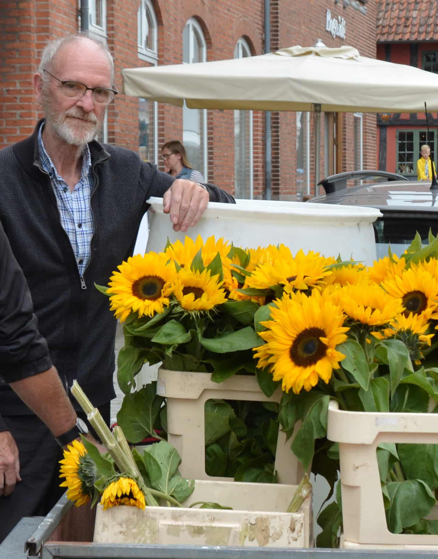 Coronastøtte: Almisse for 2,2 milliarder kroner er det rene vanvid ...