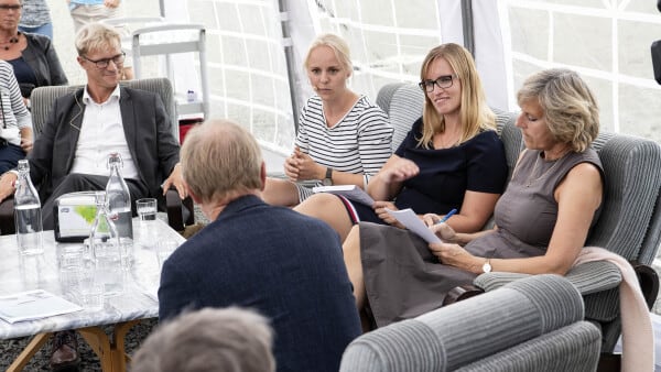 Festlig Fredag i forbifarten | ugeavisen.dk