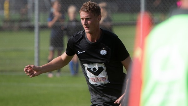 Mavesår har spoleret sæsonstarten for ny EfB-angriber, men nu lysner ...