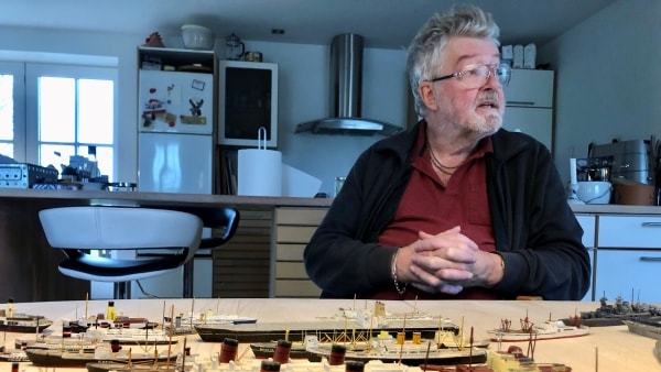 Uffe har samlet skibe i 74 år – nu ved han ikke, hvad han skal gøre af ...