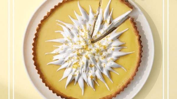 Gaveidéer til gourmeten: Syv kogebøger kommer hele bordet rundt | jv.dk