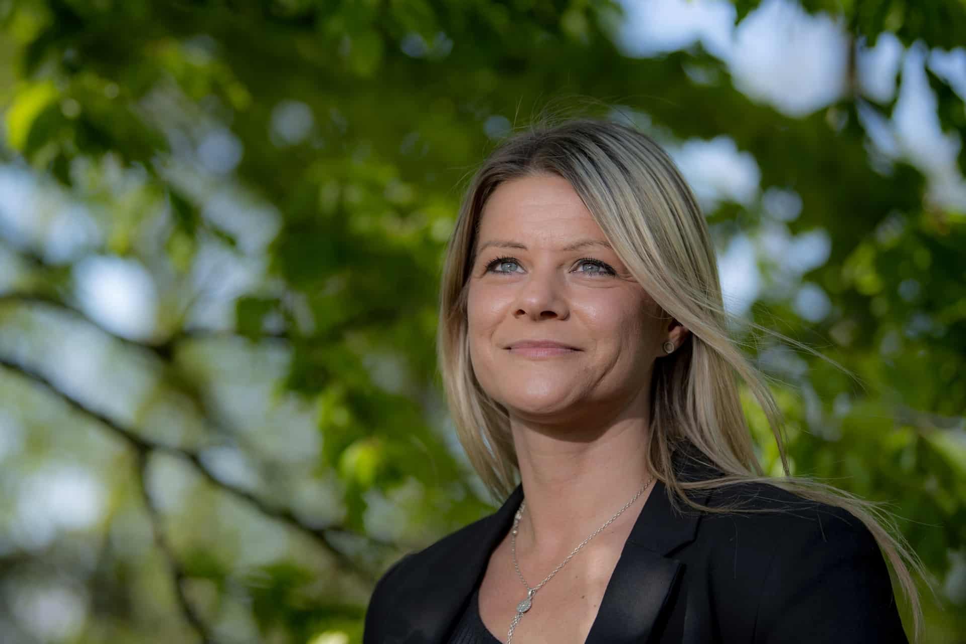 Majbritt blev selvstændig købmand som 18-årig: Nu har hun sagt ja tak ...