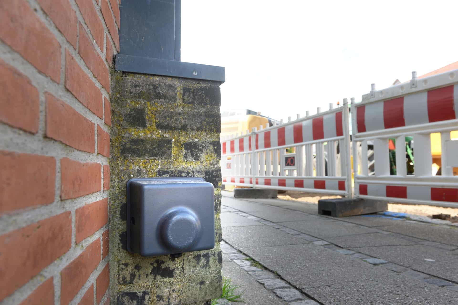 Følsomt udstyr sladrer om rystelser på huse i Ribe: En sms kan bremse ...