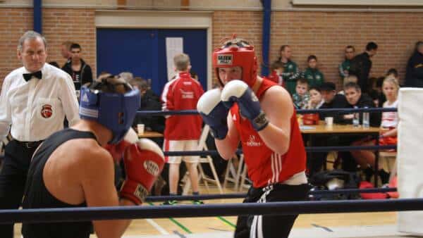 Stort bokse-stævne på Kongenshus Efterskole | ugeavisen.dk