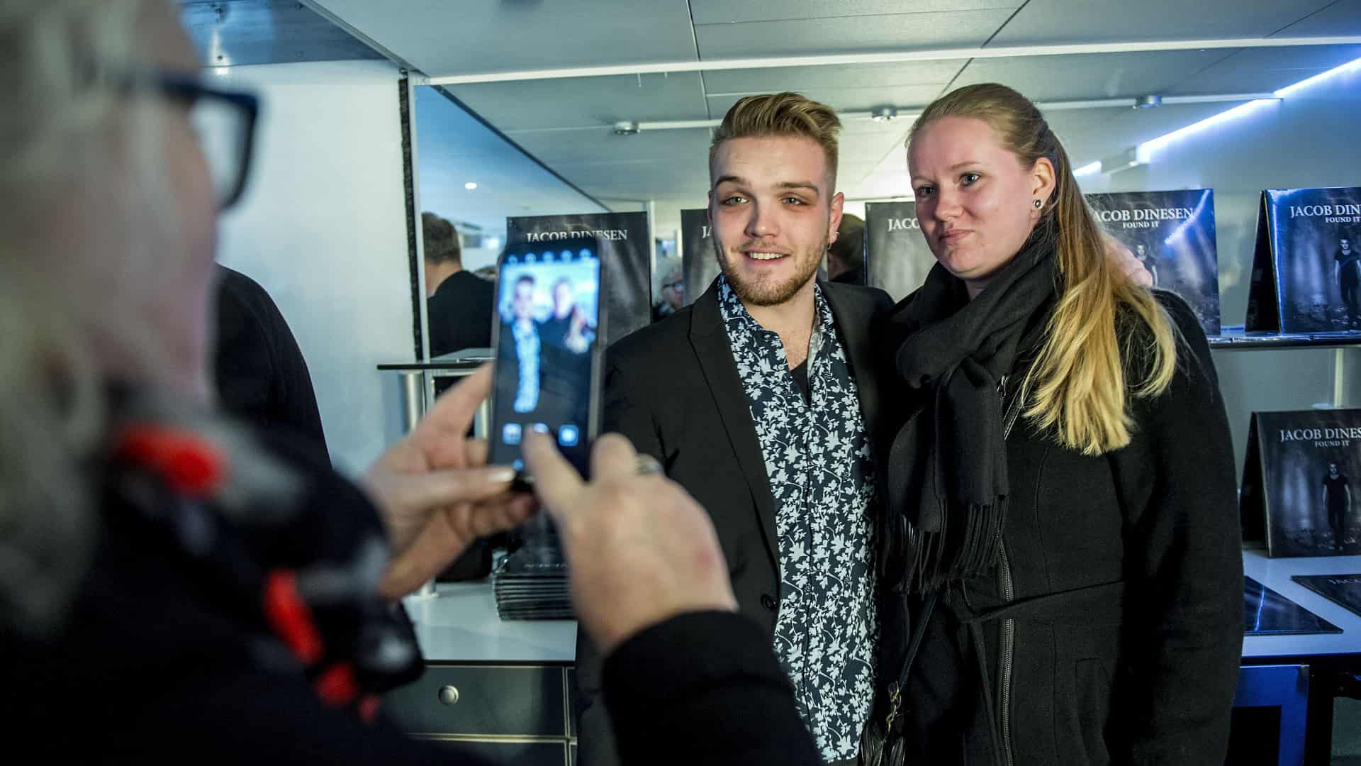Nummer ét: Dinesen dasker Graham, Bublé og Knopfler | ugeavisen.dk